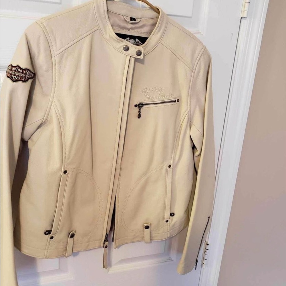 Harley Davidson Cream Colored Large Leather Jacket - Gem